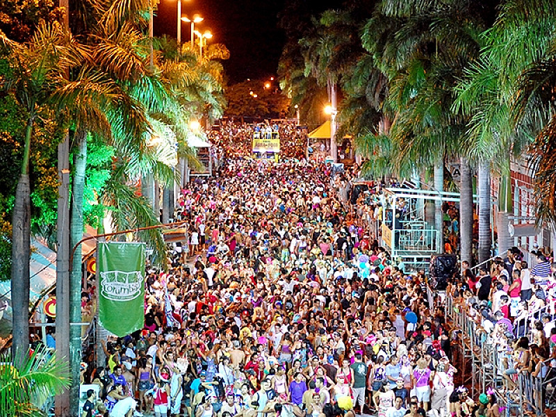 O Carnaval é uma celebração de cores, ritmos e tradições | INSTAMS